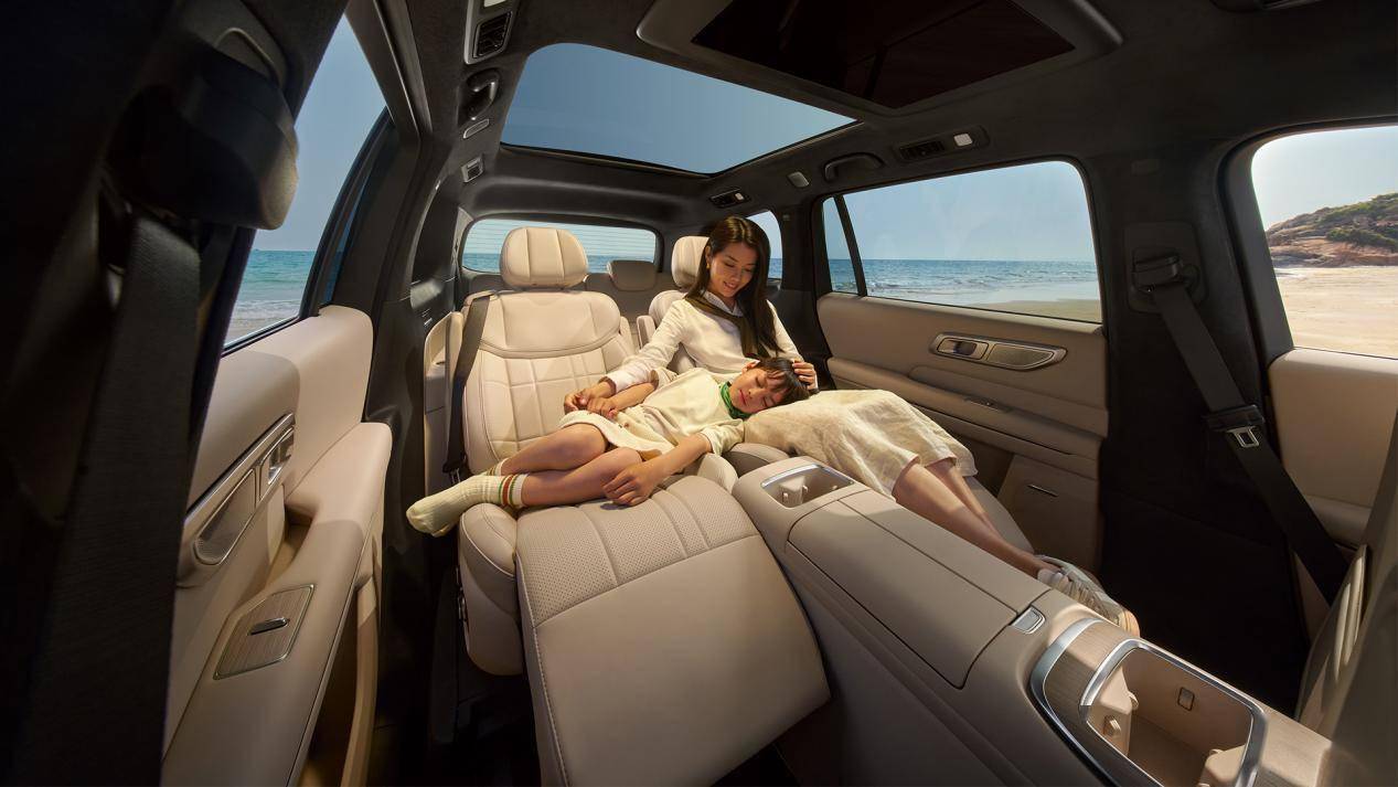 大六座SUV的终极之选？深蓝S09对比问界M8你站谁？_搜狐汽车_搜狐网