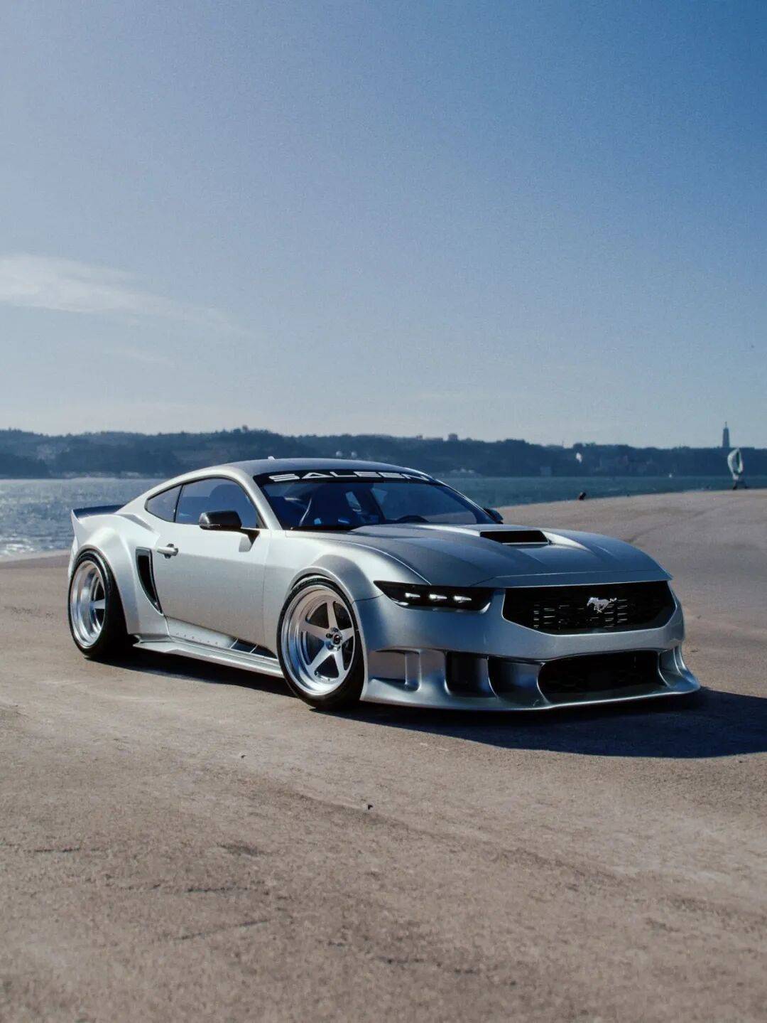 【经典与未来碰撞】Saleen S281复活Khyzyl Saleem操刀基于2025款福特Mustang Dark Horse_搜狐汽车_搜狐网