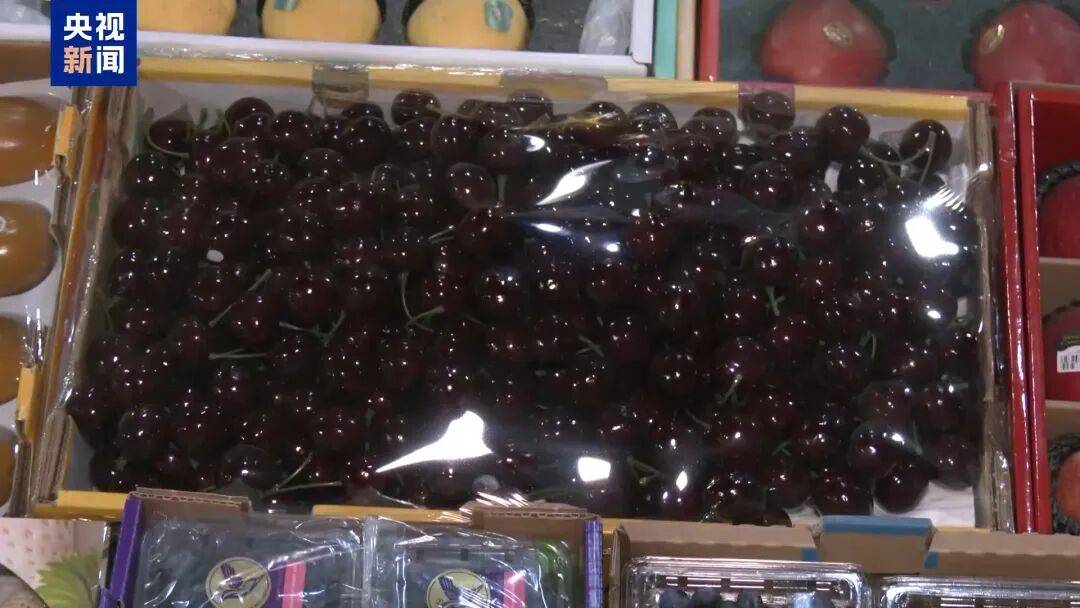 “果中贵族”价格大跳水，专家提醒：一天最好不吃超15颗_车厘子_进口_果糖